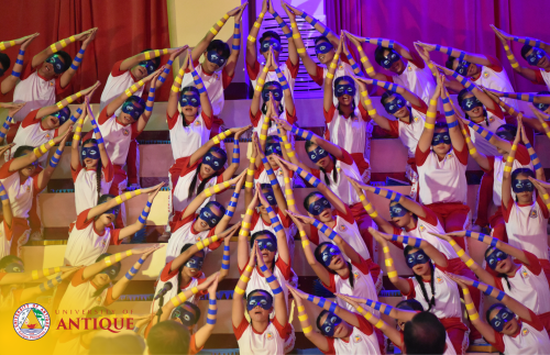 CMS, UA’s first-ever champion in Bench Yell Competition | University of ...